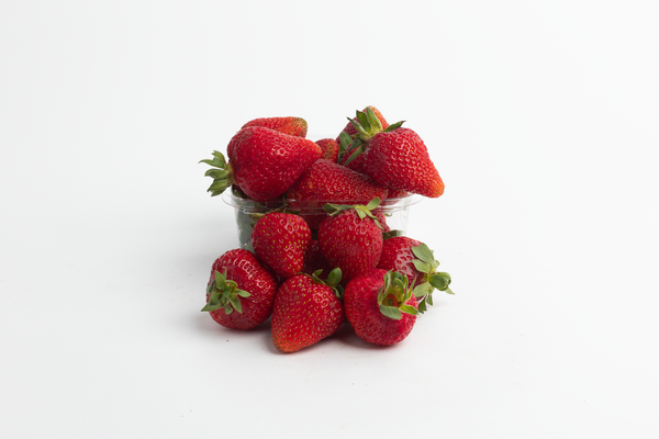 Strawberries Large Punnet 250G – Adelaide Fresh Fruiterers Morphett Vale